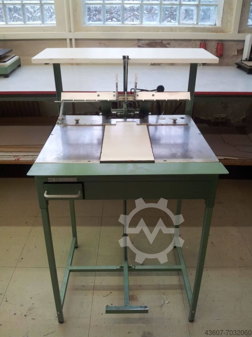 Schmedt PräDeck - Used Manual Casemaker listed on Used-Machines.com ⚙️