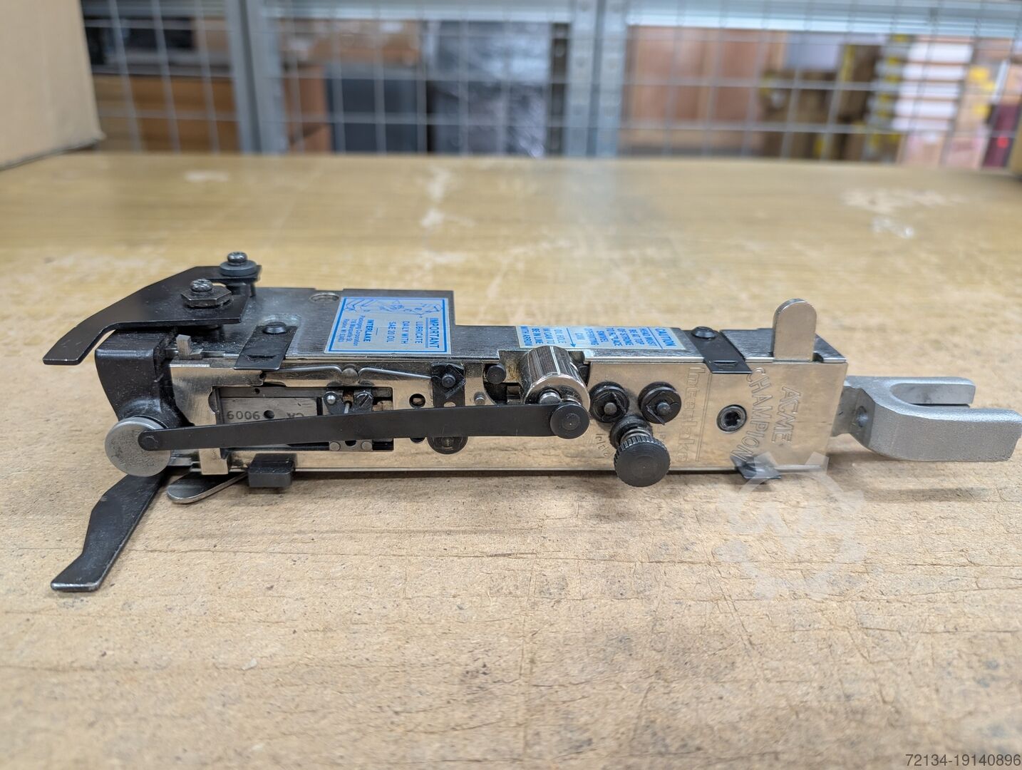 🏷️ ACME M-2000 - used Stitching head for sale on Used-Machines.com ⚙️