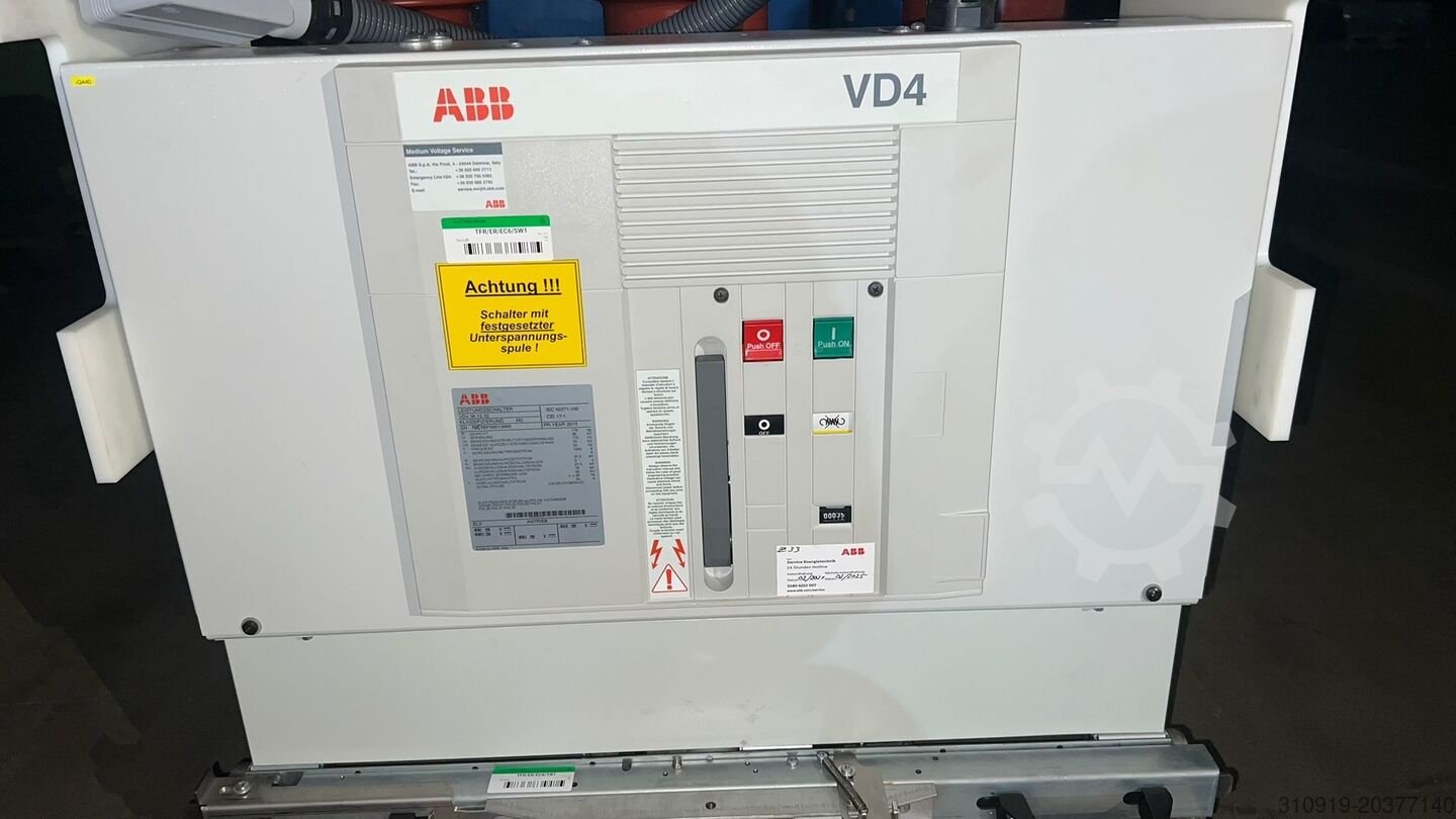 🏷️ ABB VD4 - used Circuit breaker for sale