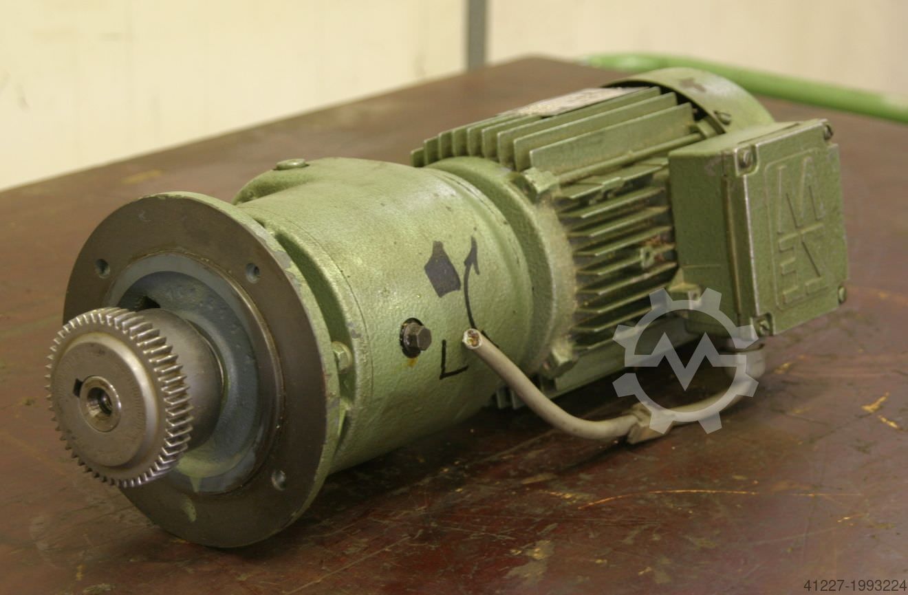 SEW-EURODRIVE RF40DT80N4 - used Geared motor 0.75 kW 178 rpm for sale