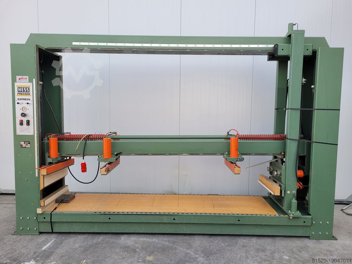 🏷️ Hess Express - used Frame press for sale on Used-Machines.com ⚙️