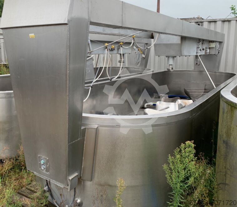 APV V8000 - Used CHEESE VAT 8.000 listed on Used-Machines.com ⚙️