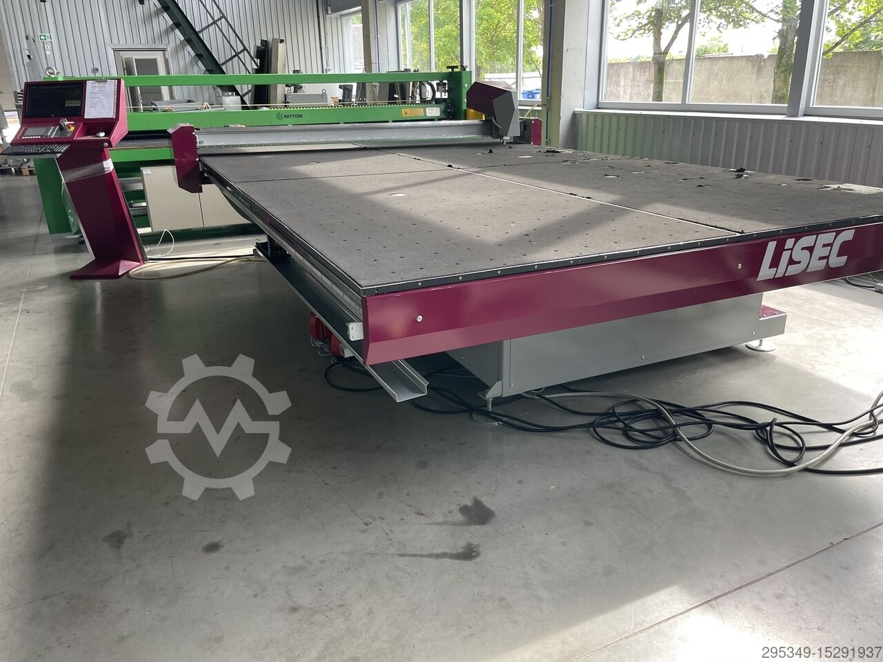 LISEC GCL–37/26 - Used Shape float glass cutting table listed on Used ...