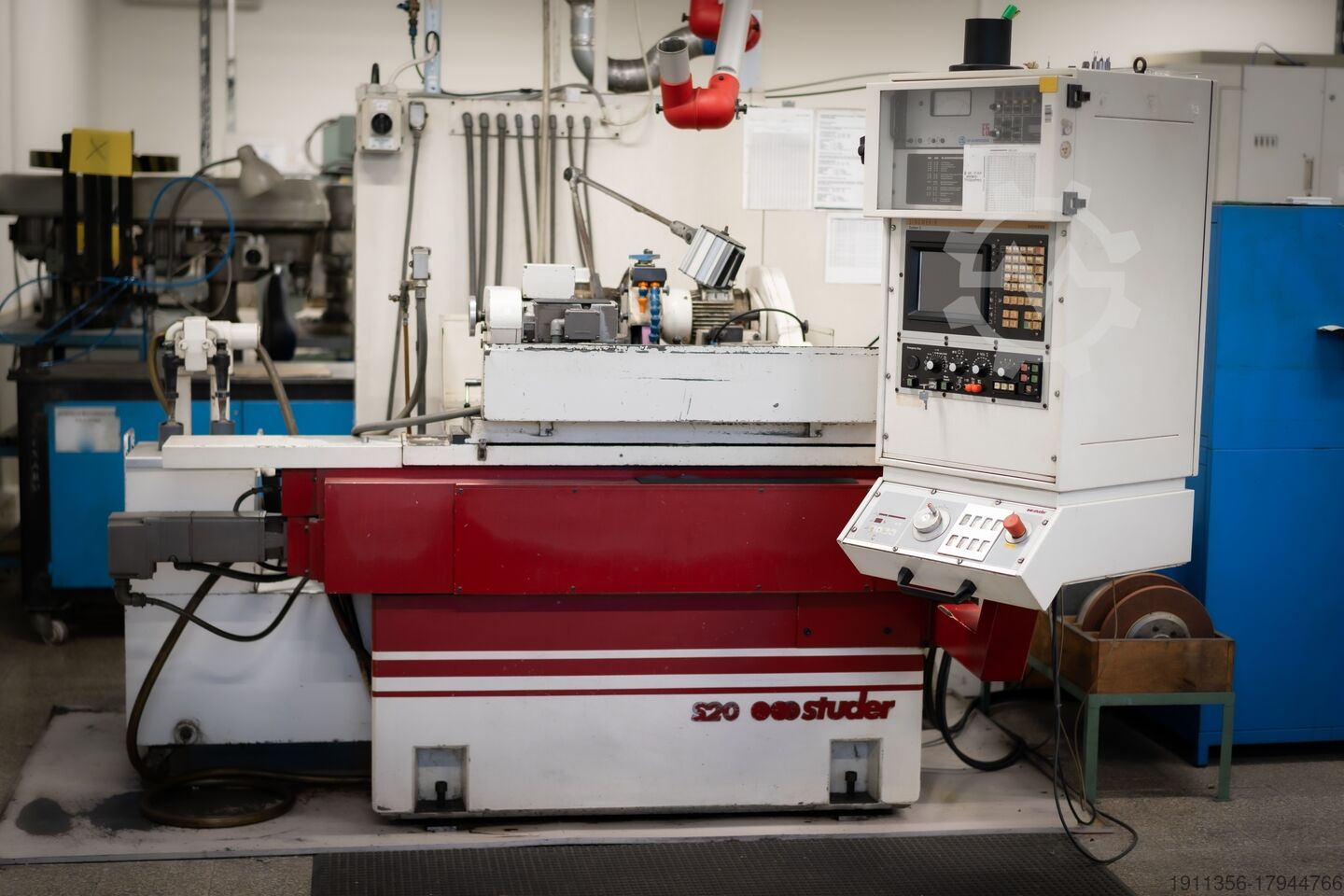 🏷️ Studer S20-4 - used Cylindrical grinding machine for sale on Used ...
