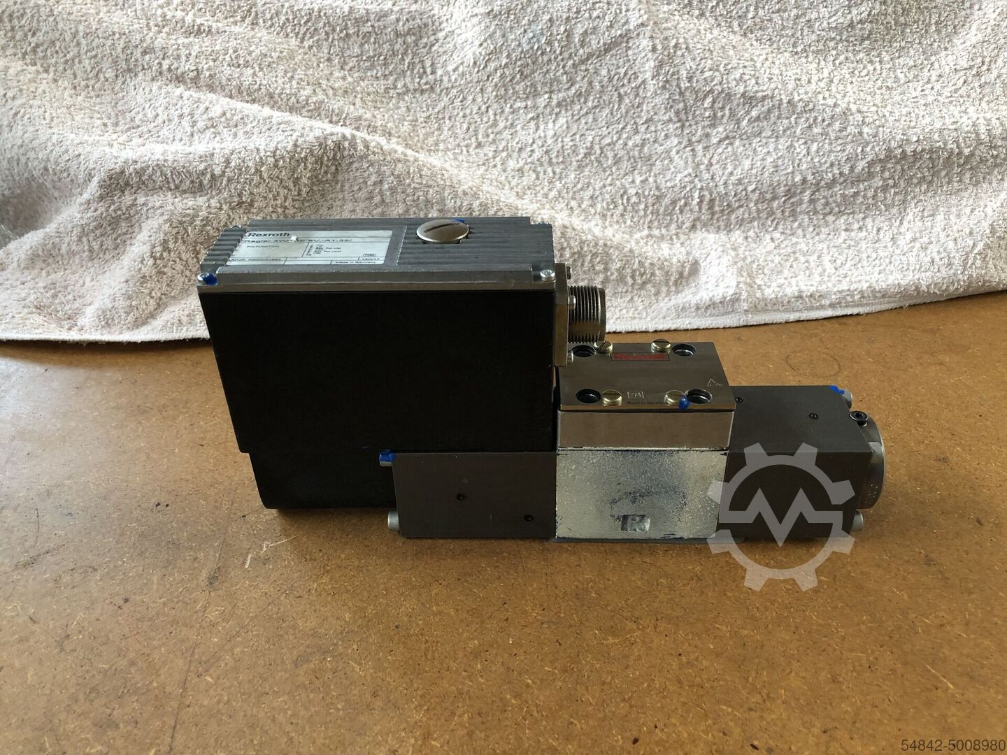 REXROTH - Used Valve Rexroth listed on Used-Machines.com ⚙️