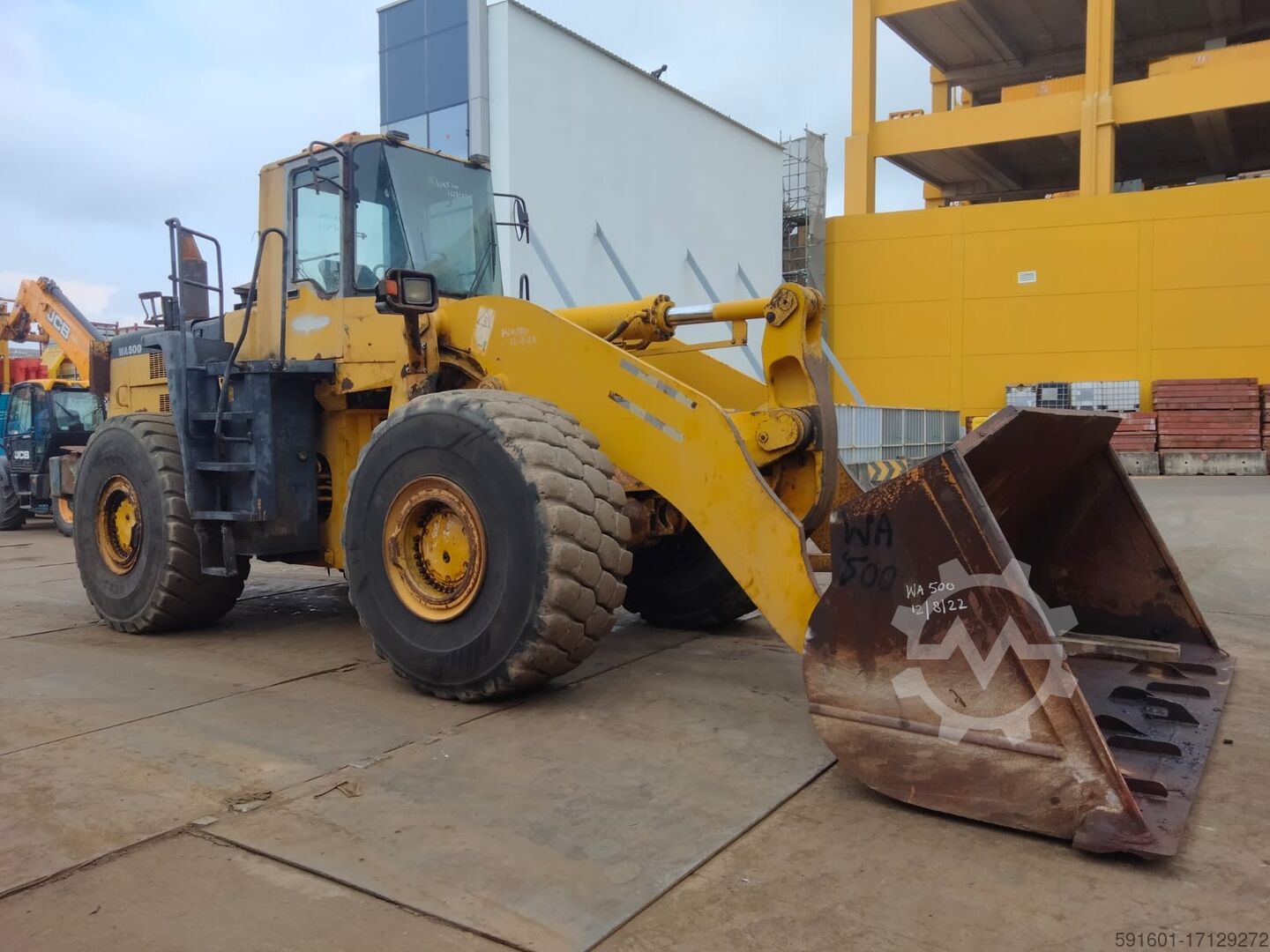 🏷️ Komatsu WA500-3 - used Wheel loader for sale on Used-Machines.com ⚙️