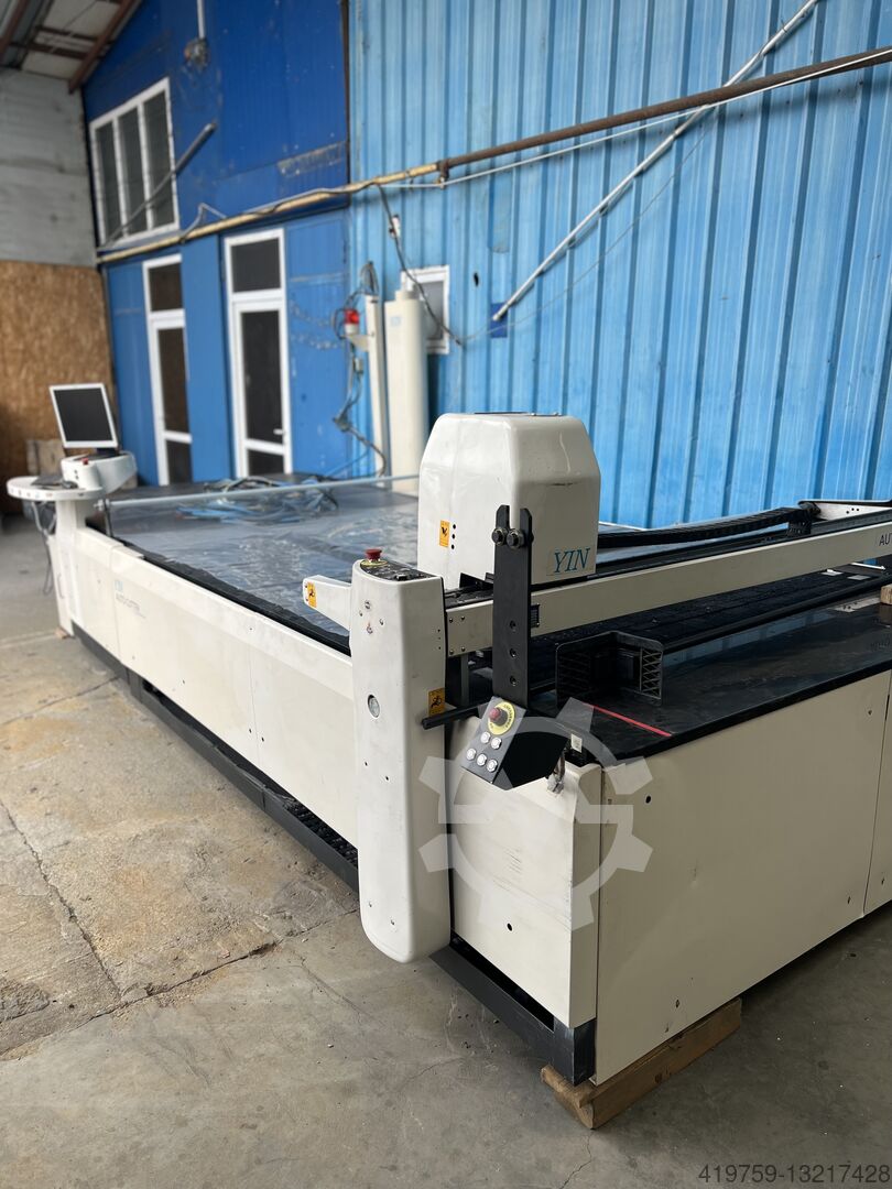 🏷️ Yin HY - used Industrial automated cutter Yin for sale