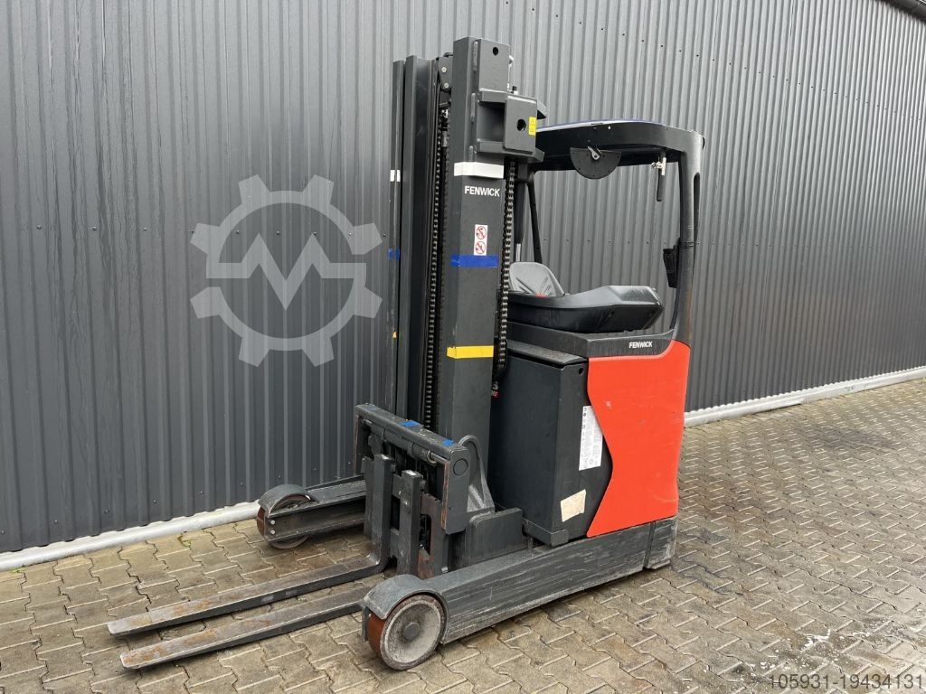 🏷️ Linde R16HD-01 - used Reach Truck for sale on Used-Machines.com ⚙️