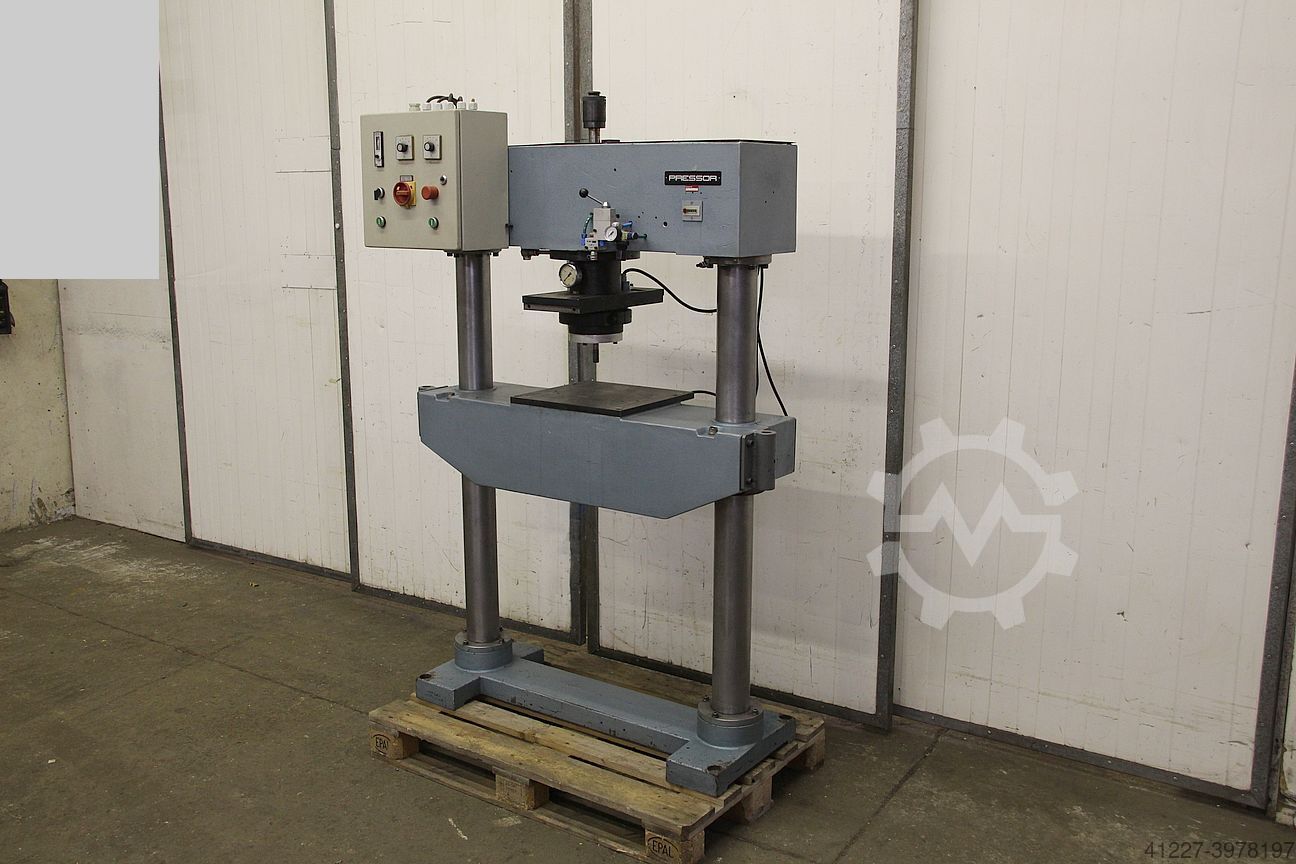 Pressor P18 - Used Printing-embossing-stamping machine (defective ...