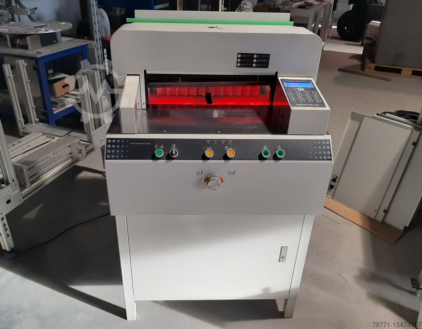 🏷️ Precision 520V - used Paper cutter for sale on Used-Machines.com ⚙️