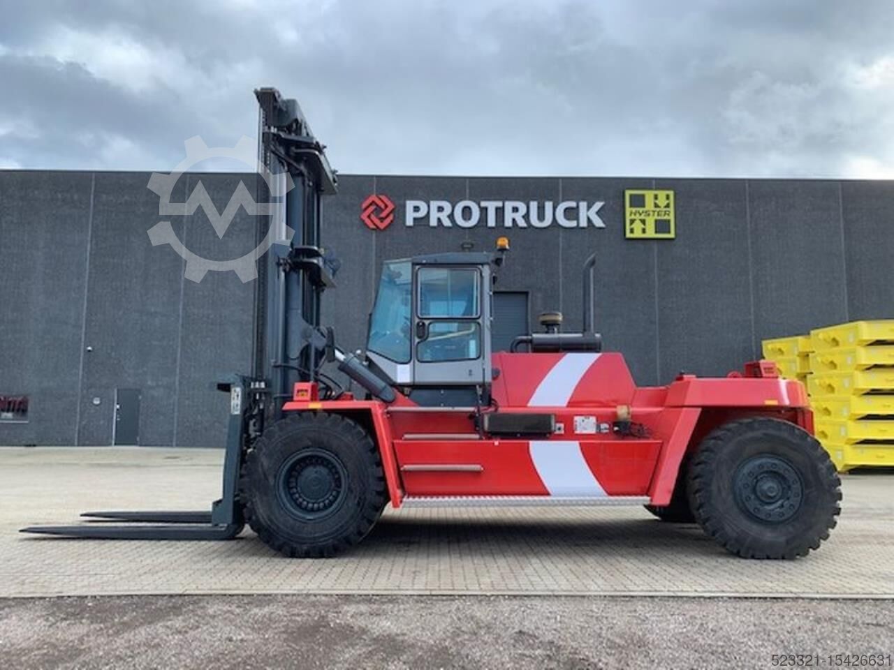 🏷️ Kalmar DCD320-12LB - used Diesel Forklift for sale on Used-Machines ...