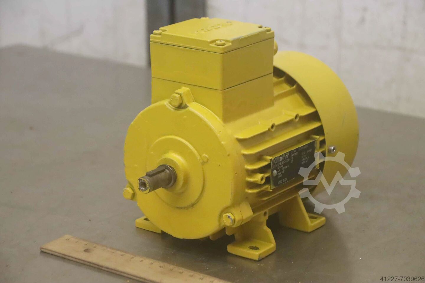 🏷️ rotor 5RN71M02 - used Electric motor 0.55 kW 2800 rpm for sale on ...