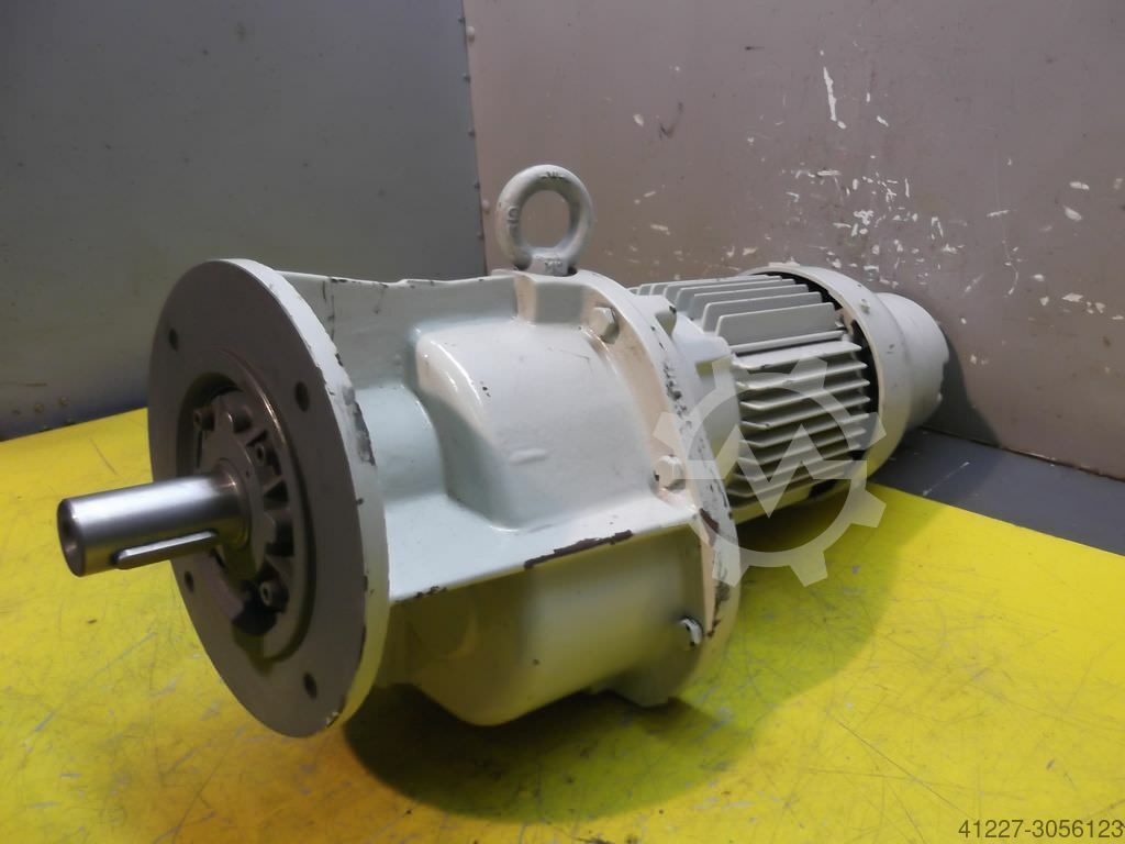 🏷️ Bauer G23-20/DK84-200 - used Gear motor 0.55 kW 30.5 rpm for sale