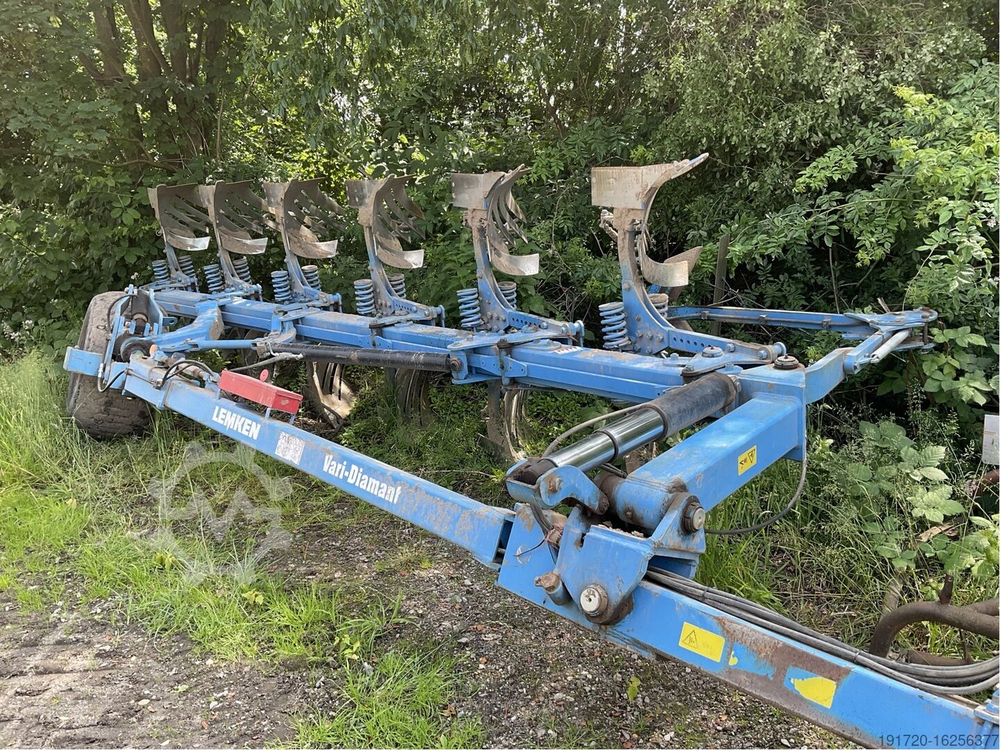 Lemken VariDiamant - used Plows for sale