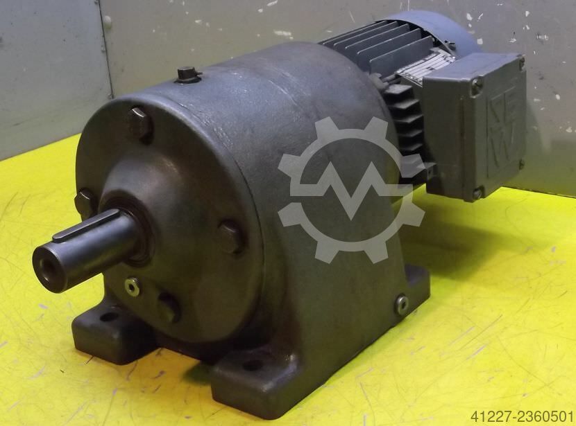 SEW-EURODRIVE R60DT71D4 - used Gear motor 0.37 kW 125 rpm for sale