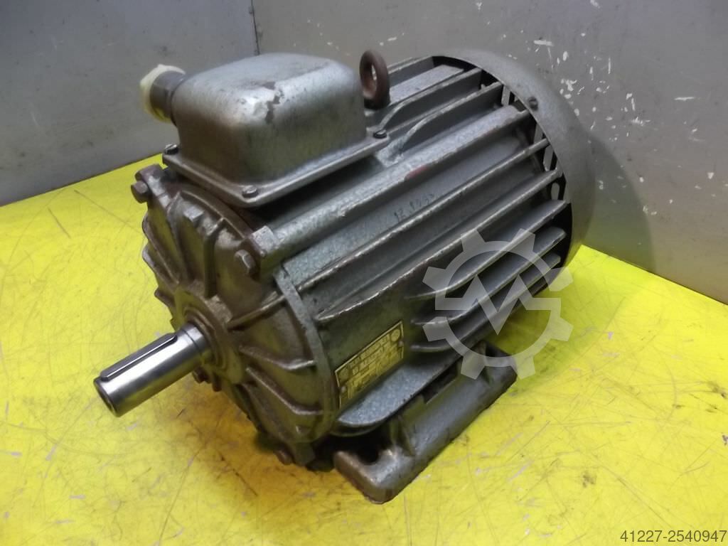 Silnik SZJe32b - Used Electric motor 4 kW 2900 Rpm listed on Used ...