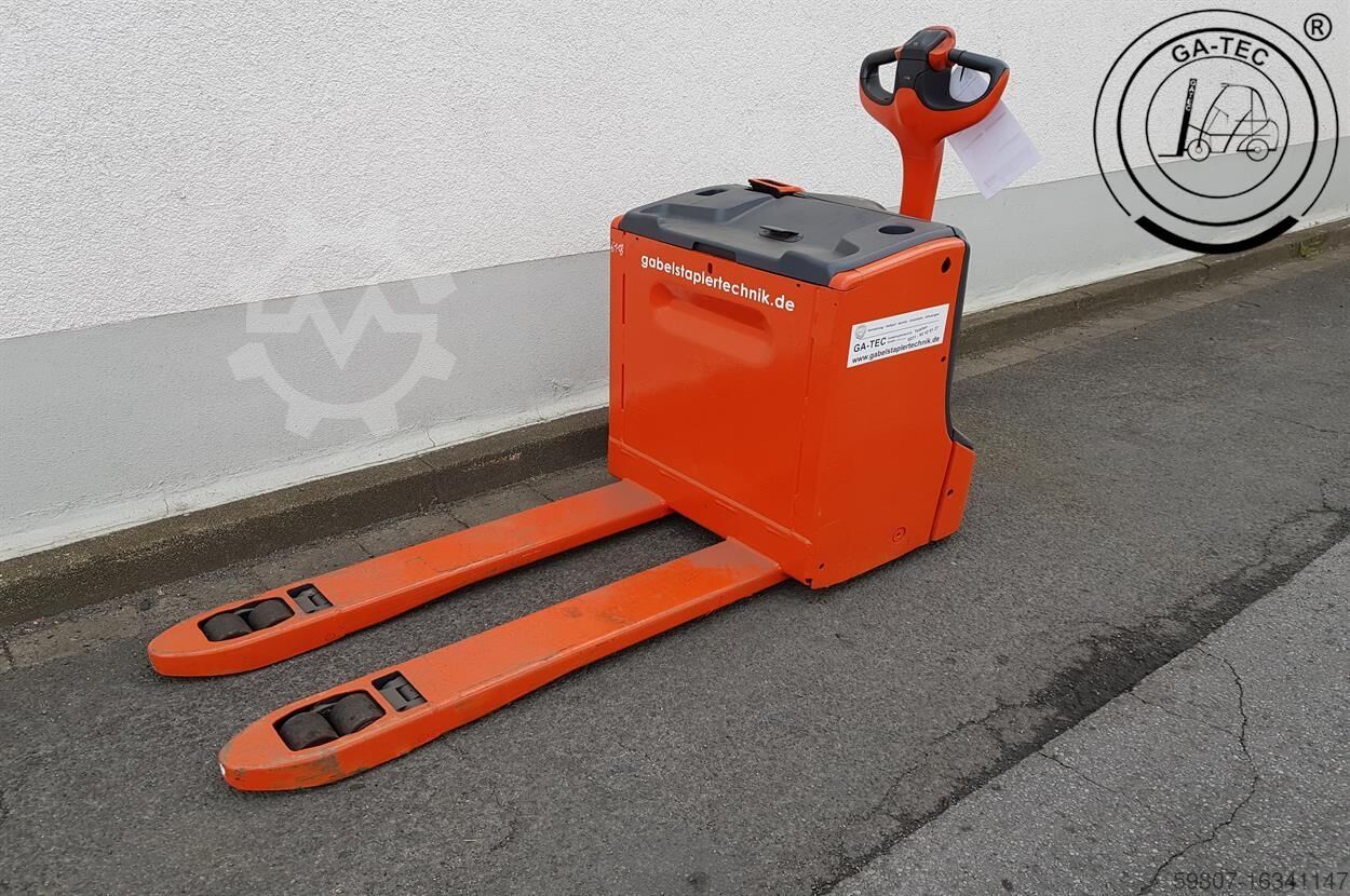 🏷️ Linde T18 - used Pallet truck for sale on Used-Machines.com ⚙️