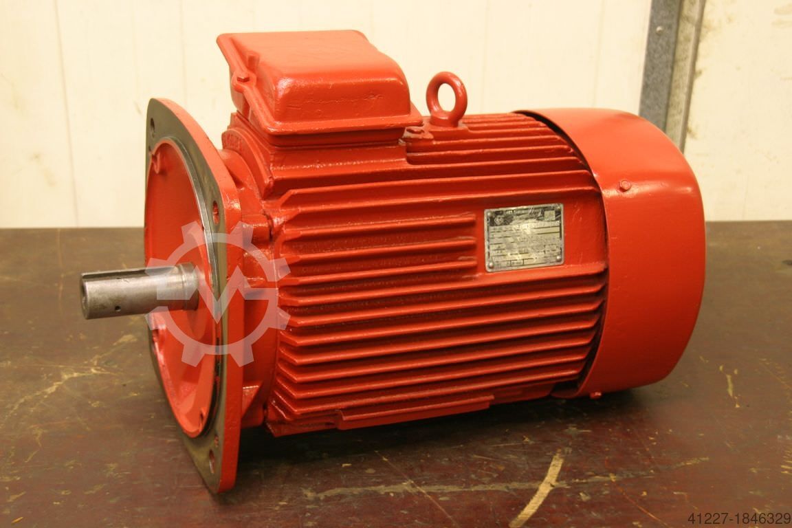 🏷️ VEM KMR132M4 - used Electric motor 11 kW 1440 Rpm for sale on Used ...