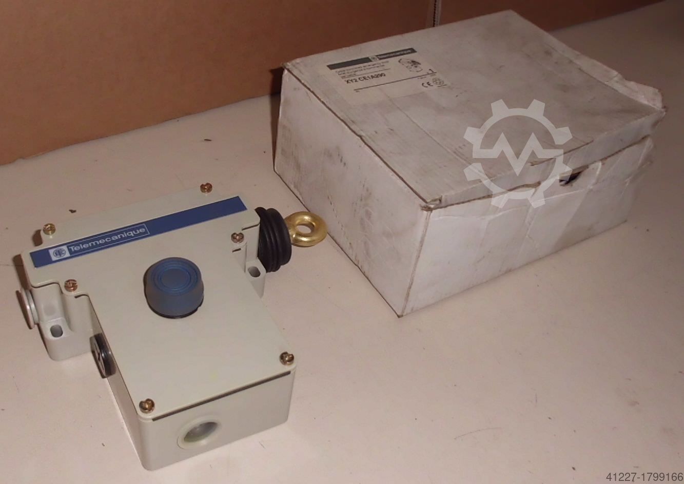 Telemecanique XY2CE1A290 - Used Bowden cable emergency switch listed on ...