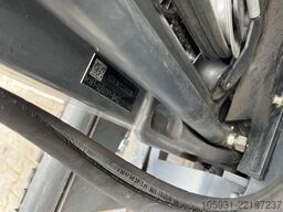 Linde E18-01 Elektro 3 Rad-Stapler gebraucht kaufen